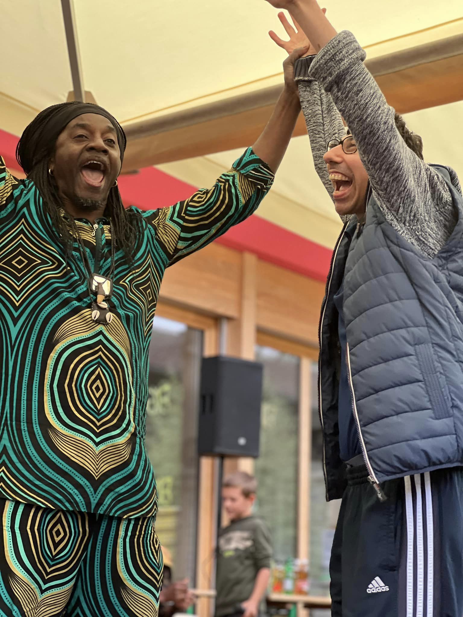 14.09.2023 - Mit Herz und Grill: Spende sorgt für ein sattes Lächeln ...